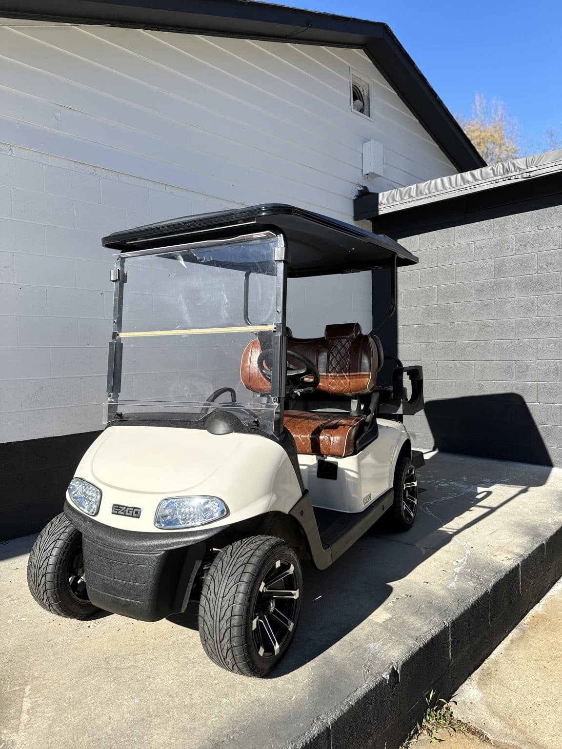 2016 EZGO RXV – White - Queen City Carts